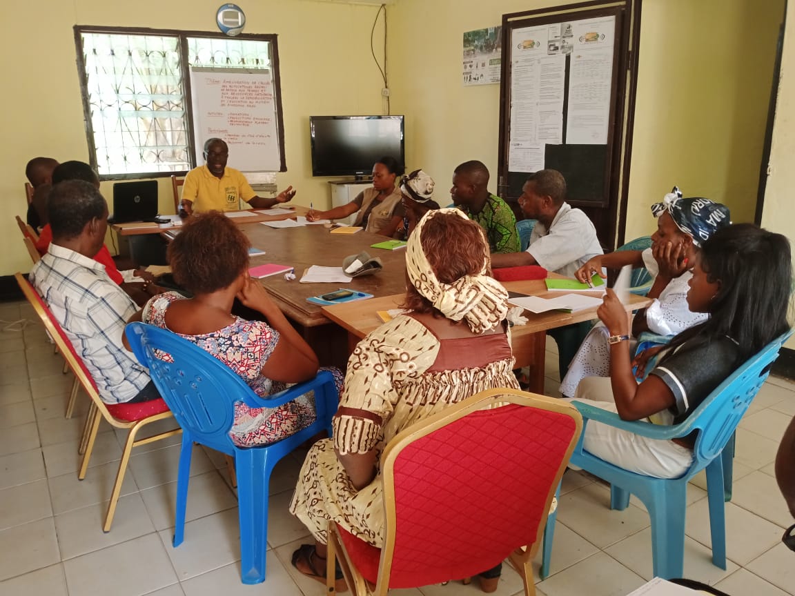 Radio Nkuli Makeli: Amplifying Indigenous Voices in Cameroon - Conflict ...