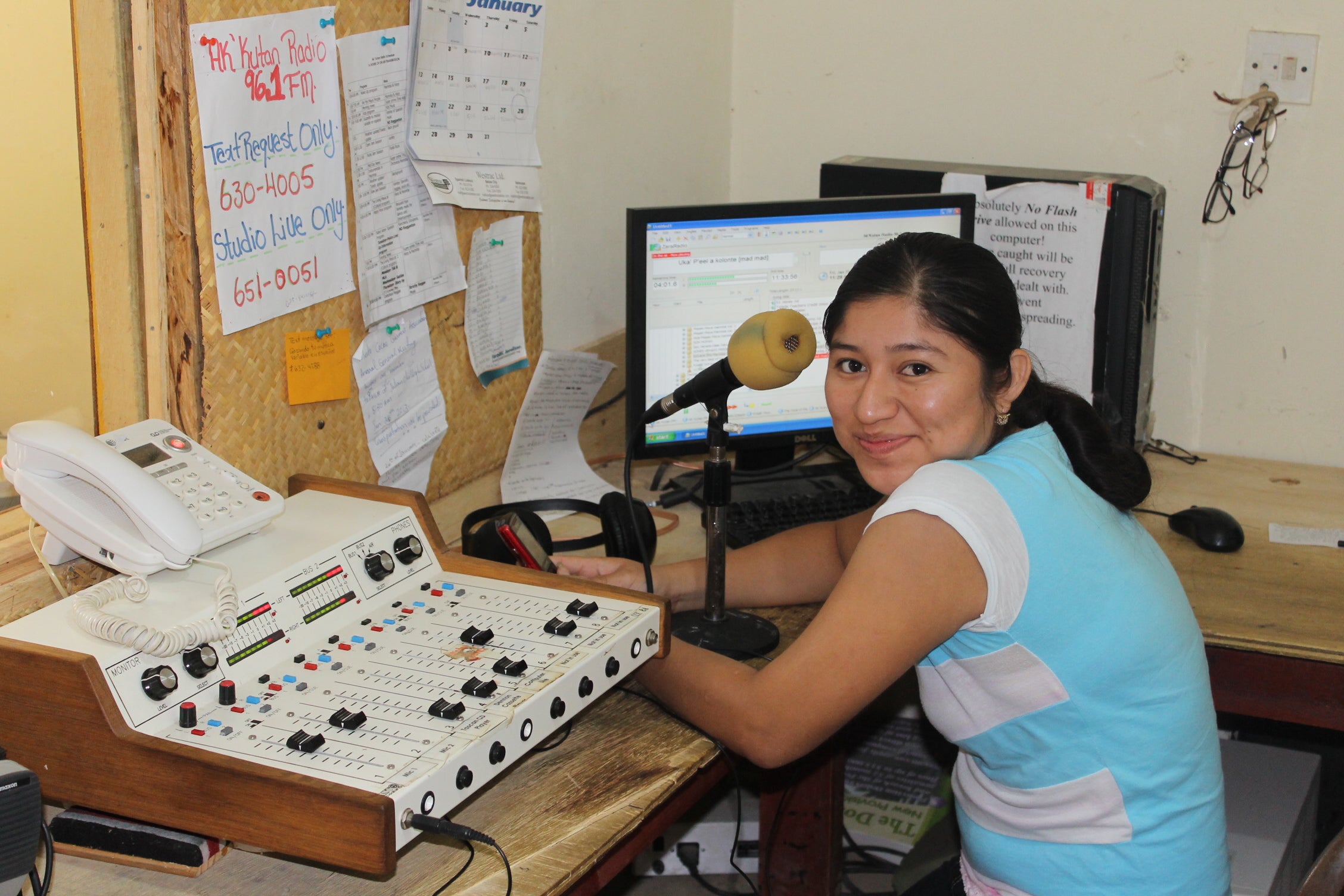 Progresando a Pasos Agigantados con el Programa de la Radio Comunitaria ...